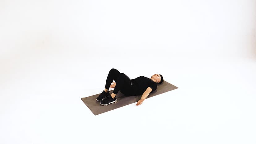 Plank with Shoulder Taps - JEFIT