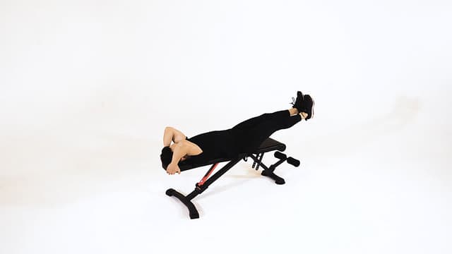 Plank with Shoulder Taps - JEFIT