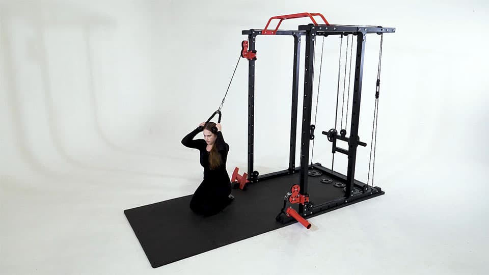 Plank with Alternating Knee Drive - JEFIT