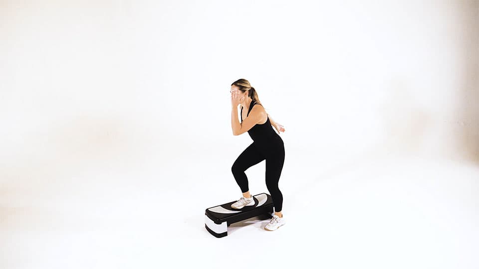 Side to Side Leg Swings - JEFIT