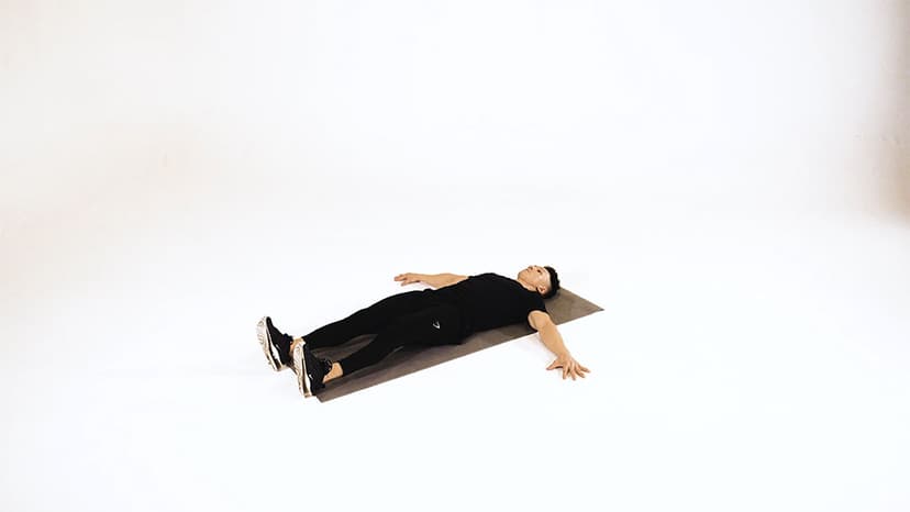 Plank with Shoulder Taps - JEFIT