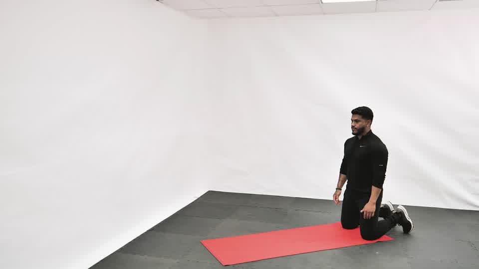 Kneeling Back Stretch - JEFIT