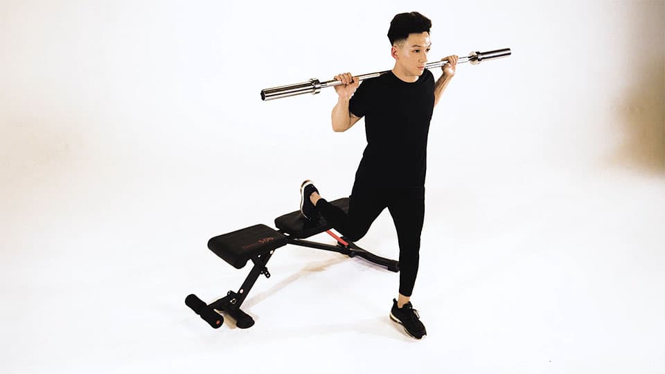 Forward Lunge with Rotation - JEFIT