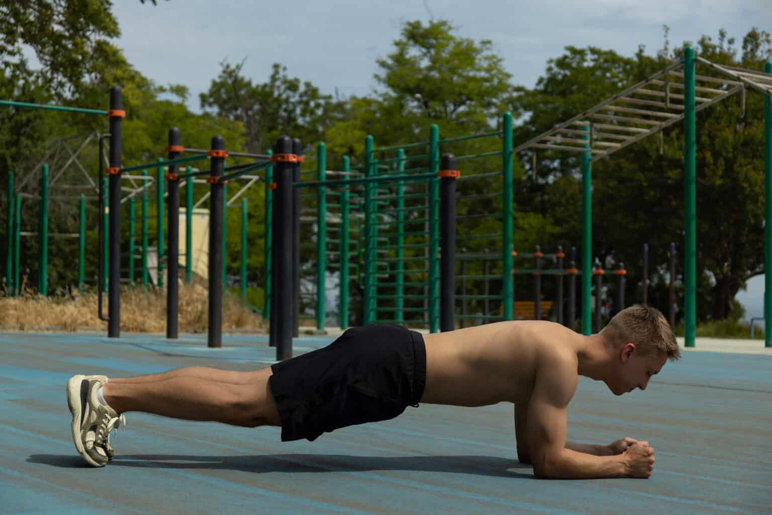 Forearm Plank vs. Straight Arm Plank: EMG Comparison