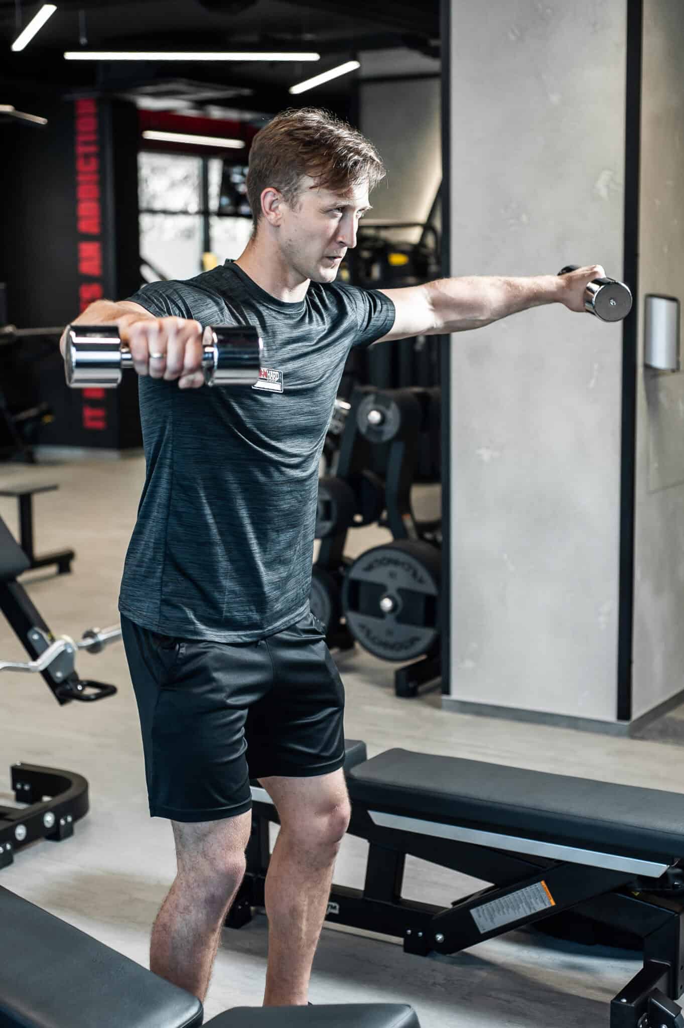 4 Best Shoulder Exercises to Build Muscle and Strength