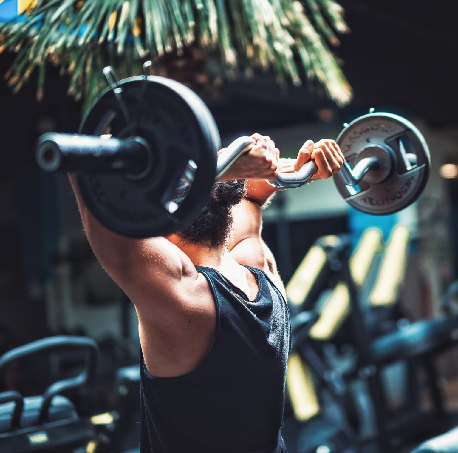 Strength vs Hypertrophy Training: Key Differences Explained